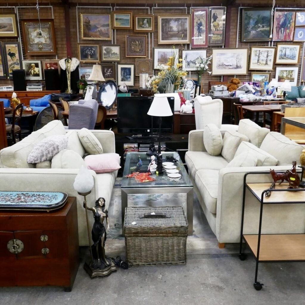 About — Ollive's Auction